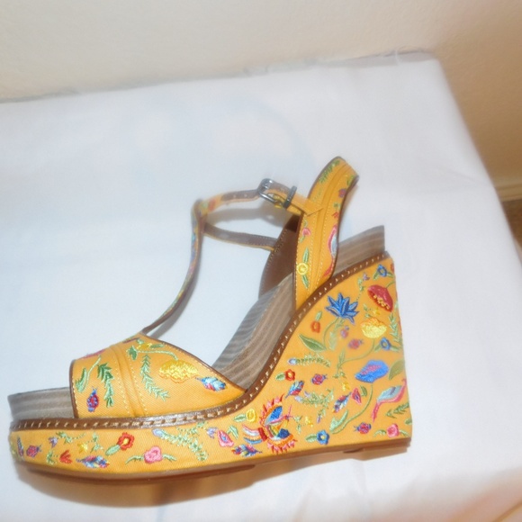 Gianni Bini | Shoes | Multi Color Wedges | Poshmark